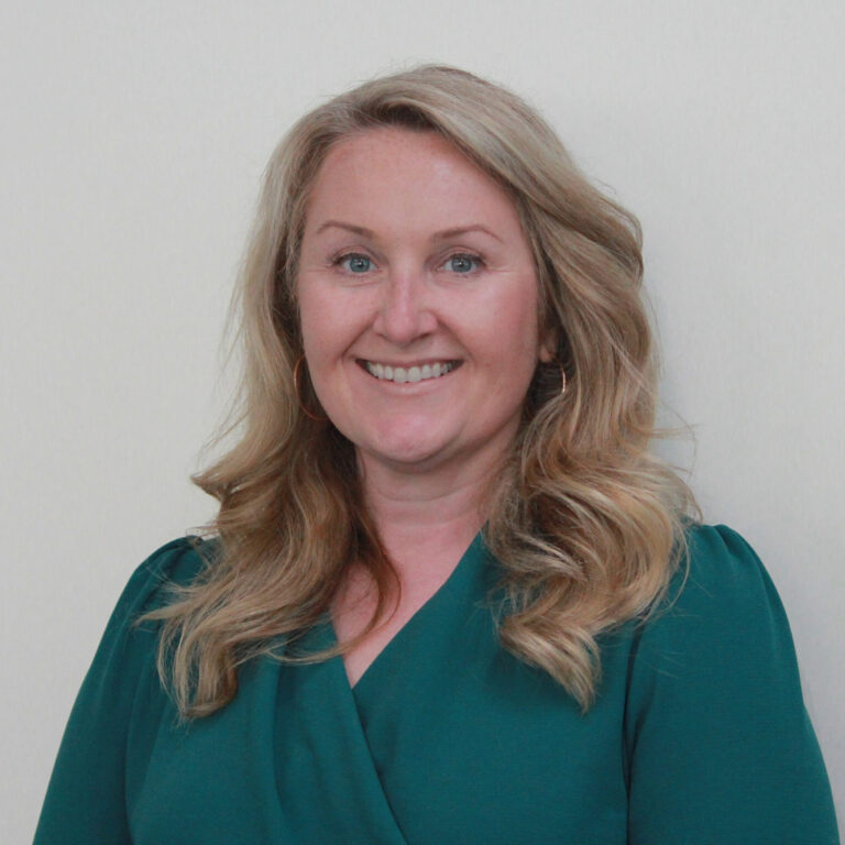 Martha Szatkowski - Rise Up